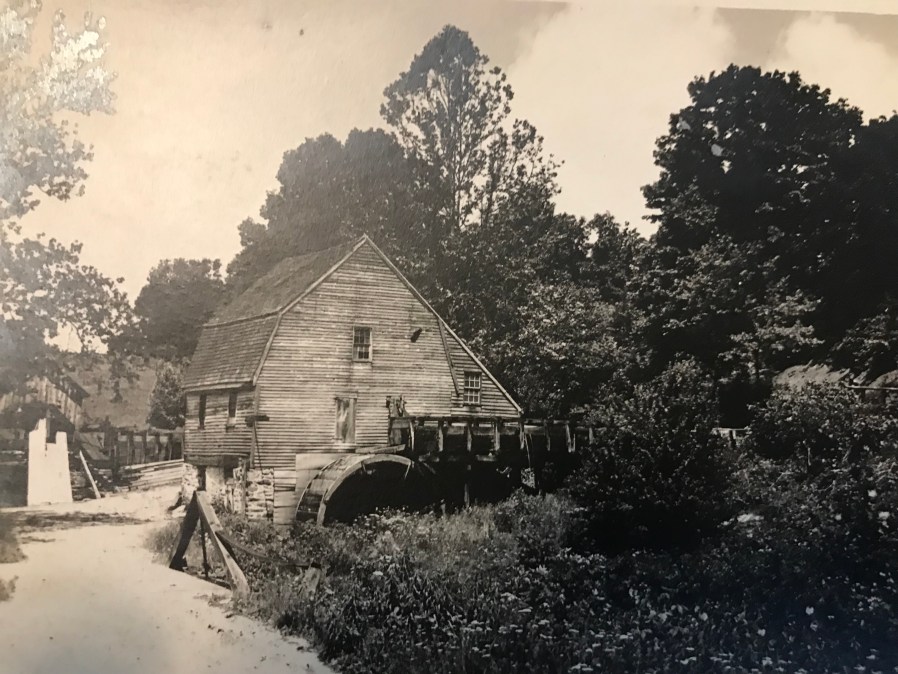Muncaster Mill | Reed Brothers Dodge History 1915 – 2012