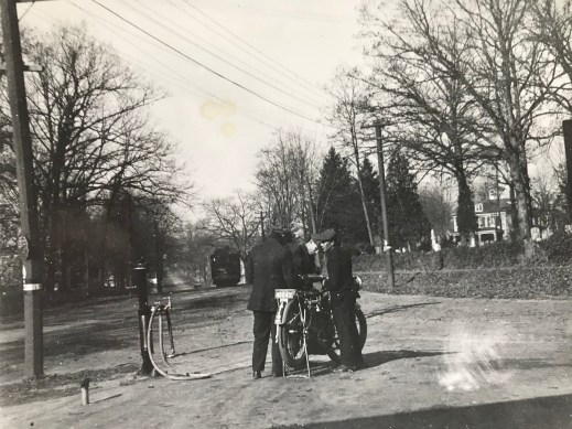 1915 First Gas Station | Reed Brothers Dodge History 1915 – 2012